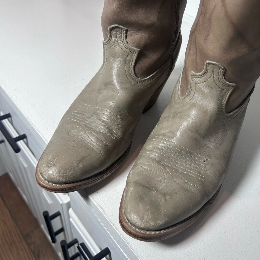 dingo | Shoes | Vintage Dingo Cowboy Boots Mens 5d Taupe Gray Leather ...